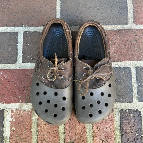CROCS | Shoes | Crocs Brown Leather Islander Pit Crew Sport Boat Shoes ...